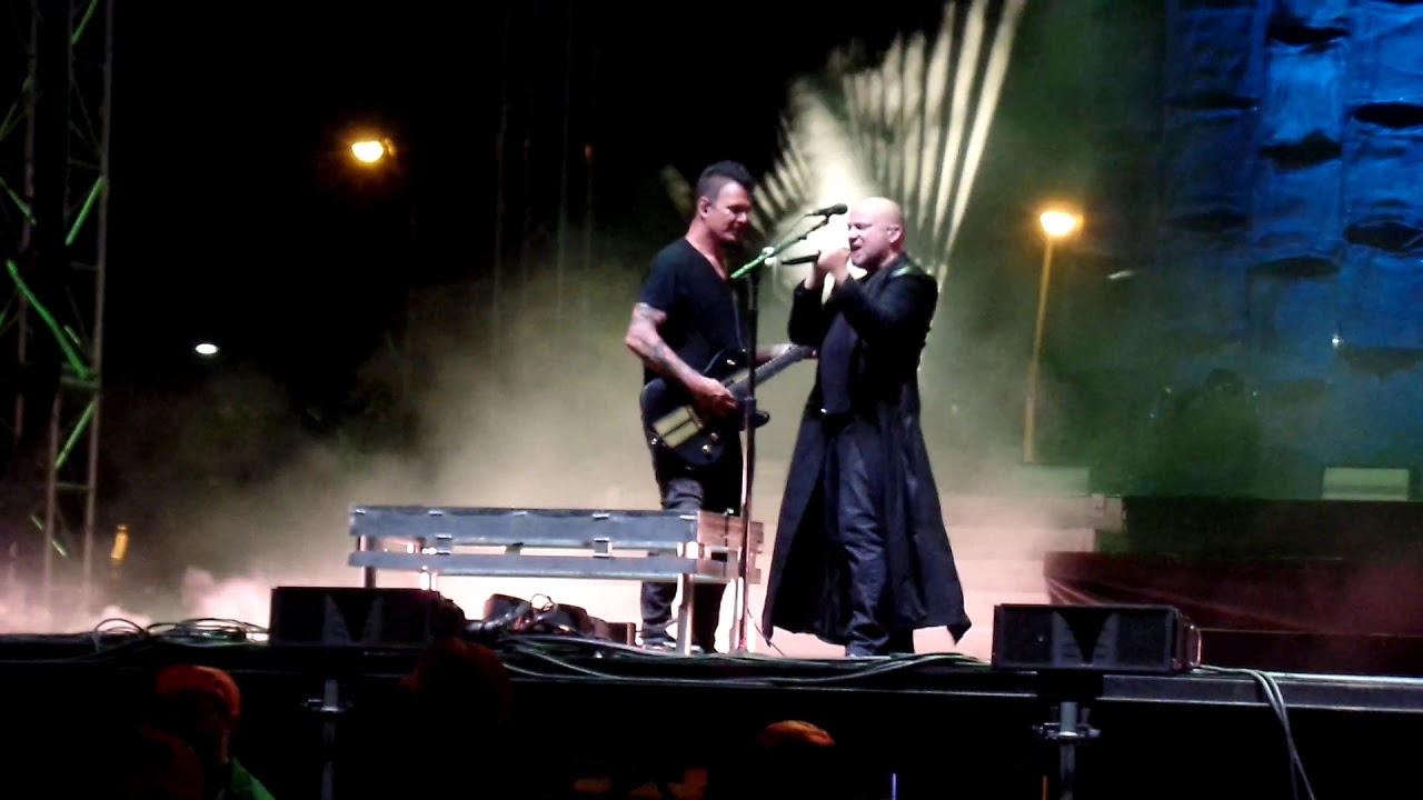 DISTURBED DOWN WITH THE SICKNESS LIVE ROCKFEST KANSAS CITY - YouTube
