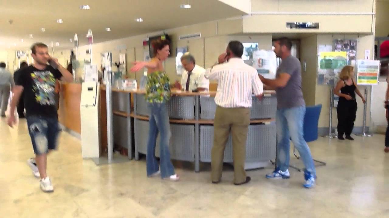 Ληστεια Εθνική τράπεζα Ροδου - YouTube