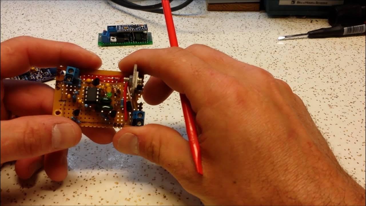 Arduino ATtiny 85 PWM Solar Charge Controller - YouTube