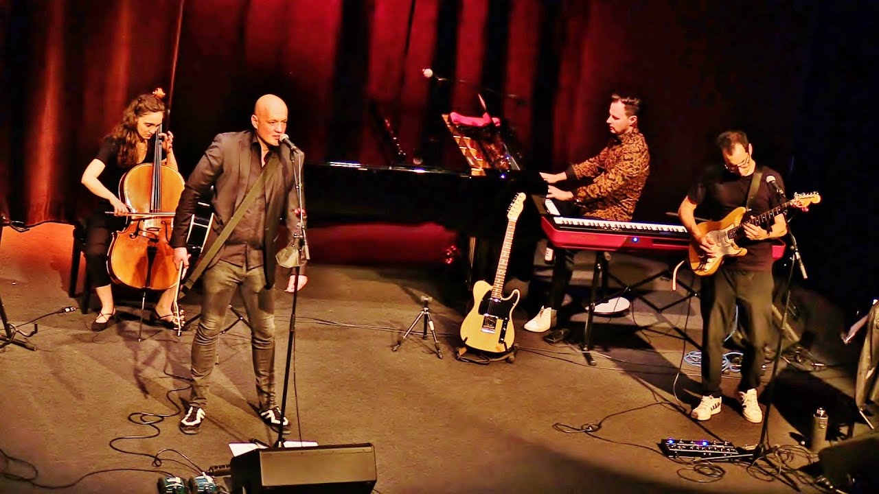 Toby M Live Konzert im Oval Salzburg "Nur einmal" - YouTube