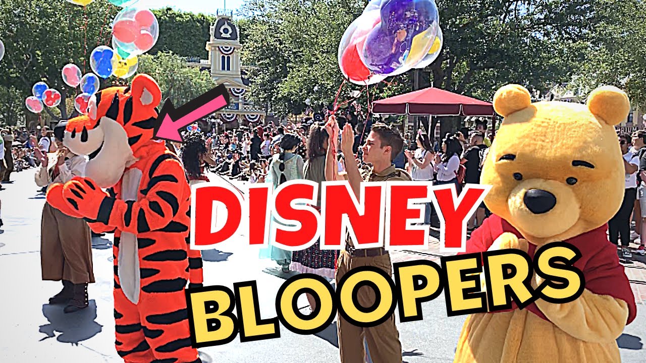 FUNNY DISNEY CHARACTER BLOOPER! TIGGER LOSES HEAD! DISNEY MASCOT FAIL ...