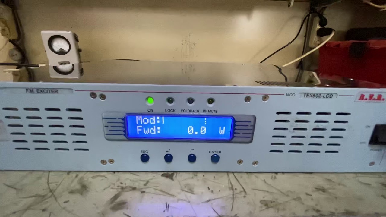 RVR 500 W FM VERİCİ TEX 502 model. RADYO VERİCİSİ - YouTube
