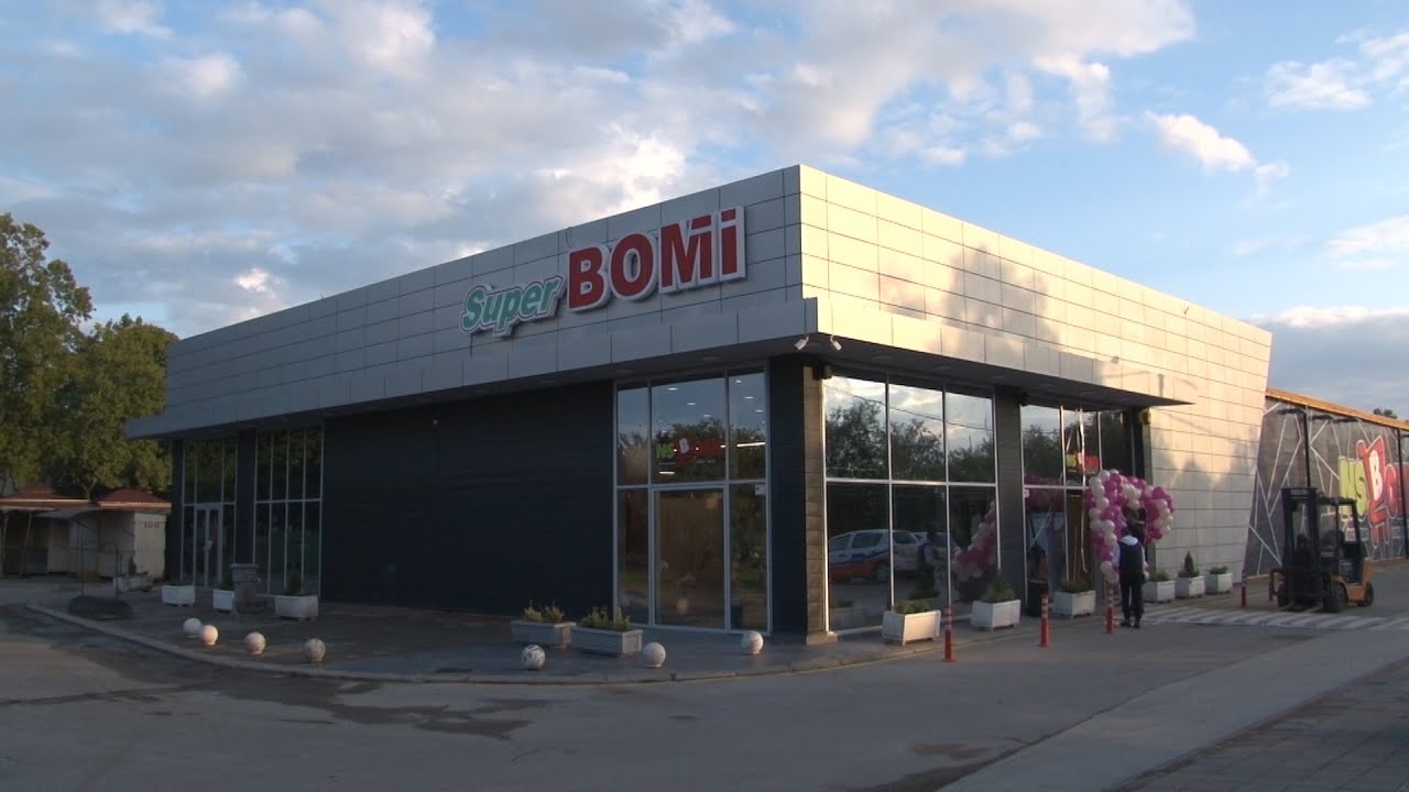 Otvoren renovirani "SUPER BOMI" market - YouTube