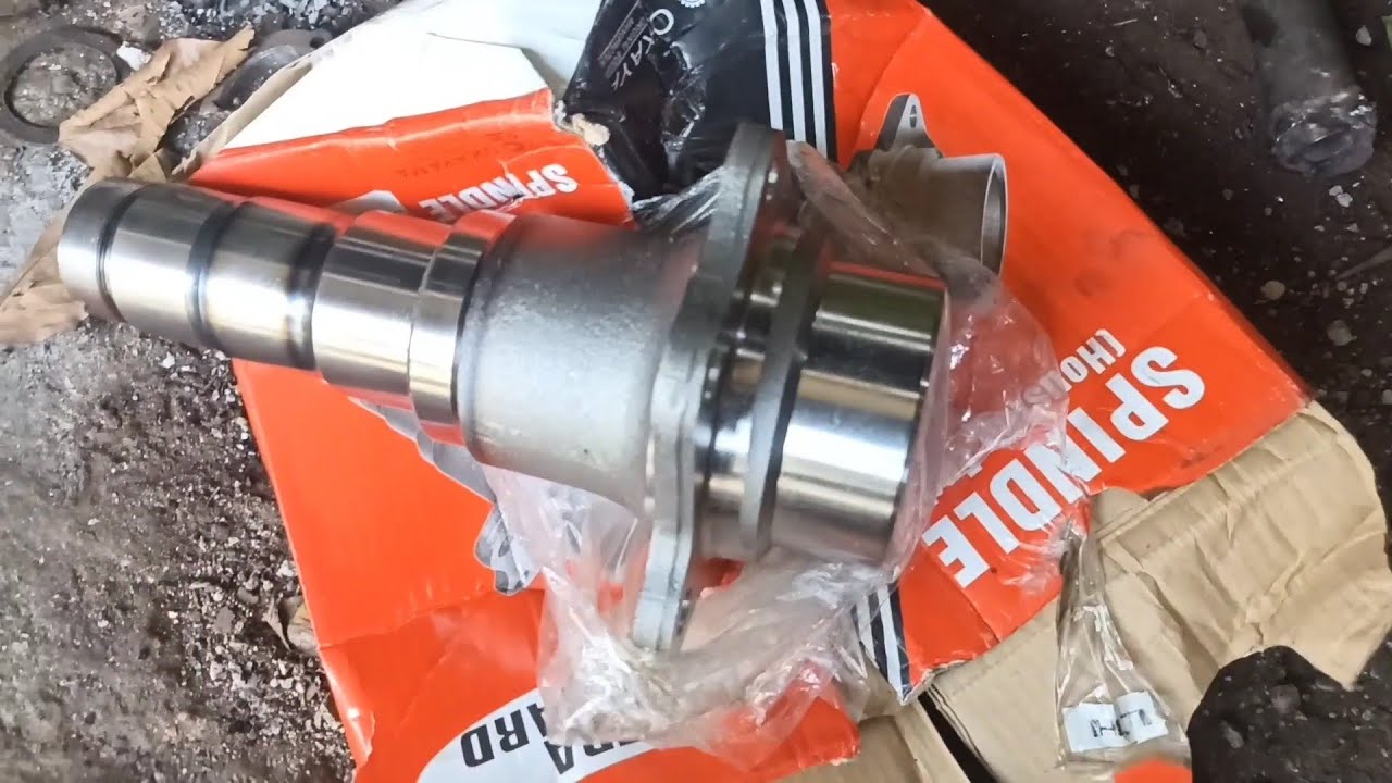 Ganti spindle housing/srumbung gardan truk yang patah - YouTube