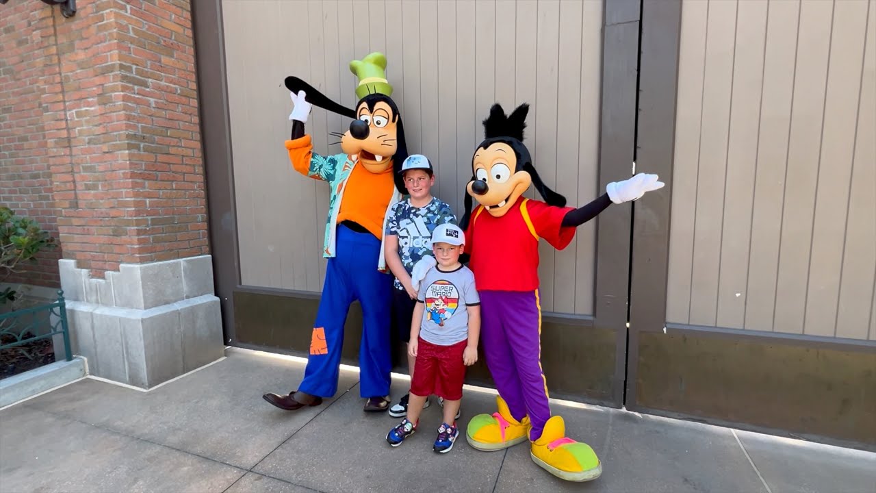 Meeting Max & Goofy Meet and Greet In Disney Hollywood Studios at ...