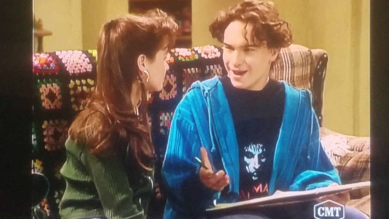 ROSEANNE/EMPHAMOUS KISS - YouTube