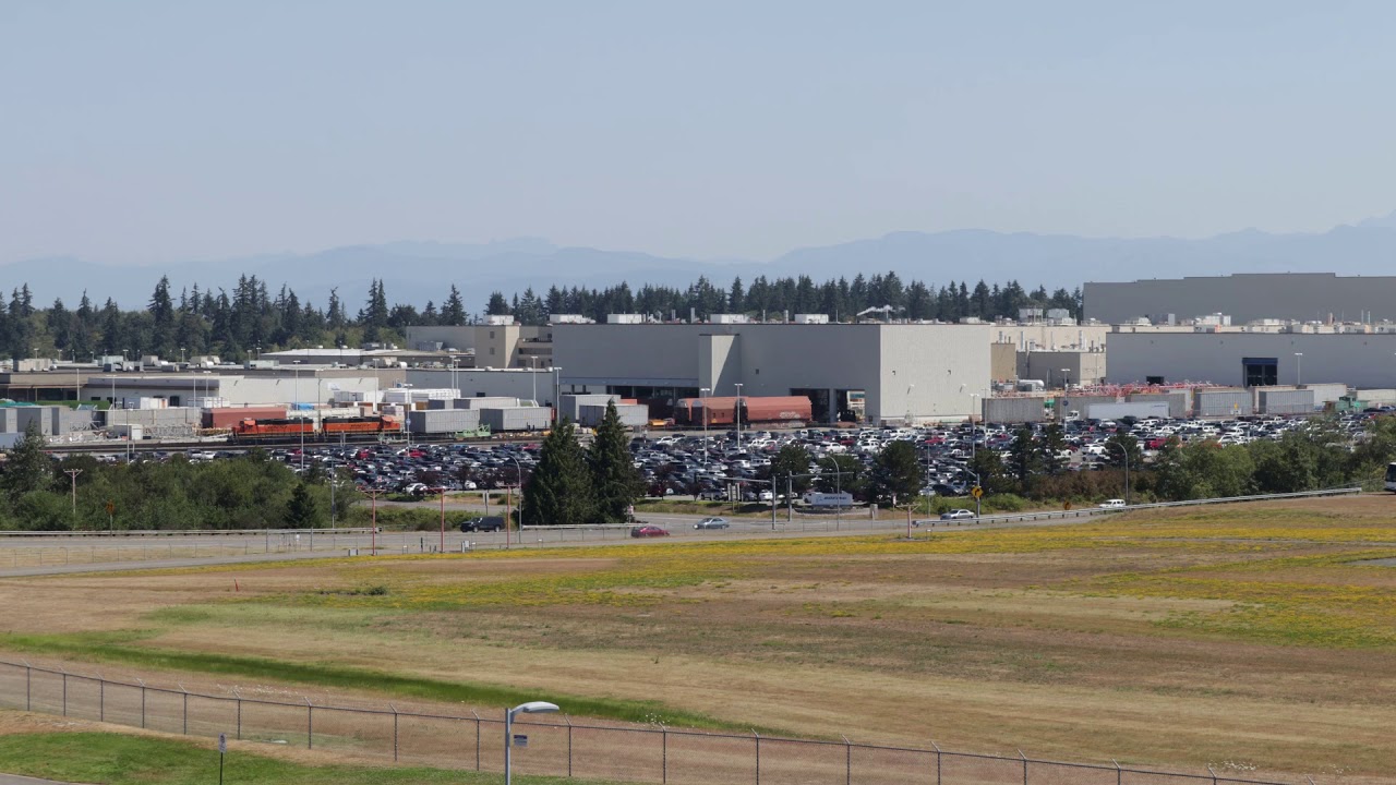 Boeing Everett Rail Terminal - YouTube