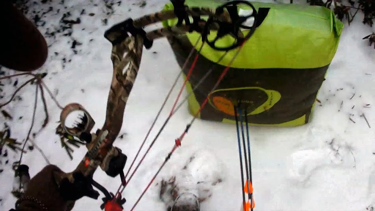 Winter Archery Practice, Good groups - YouTube