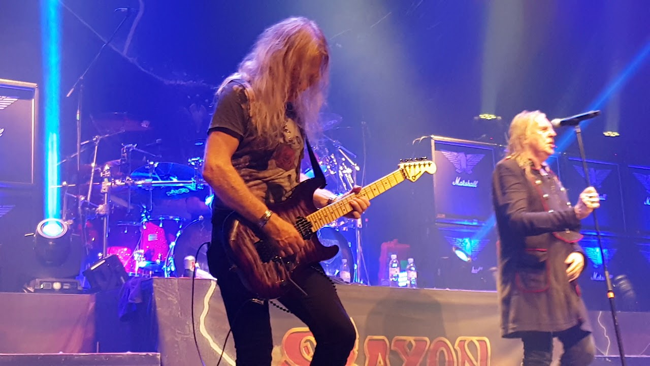 Saxon-747 Strangers In The Night 19/10/2018 at The Roundhouse - YouTube