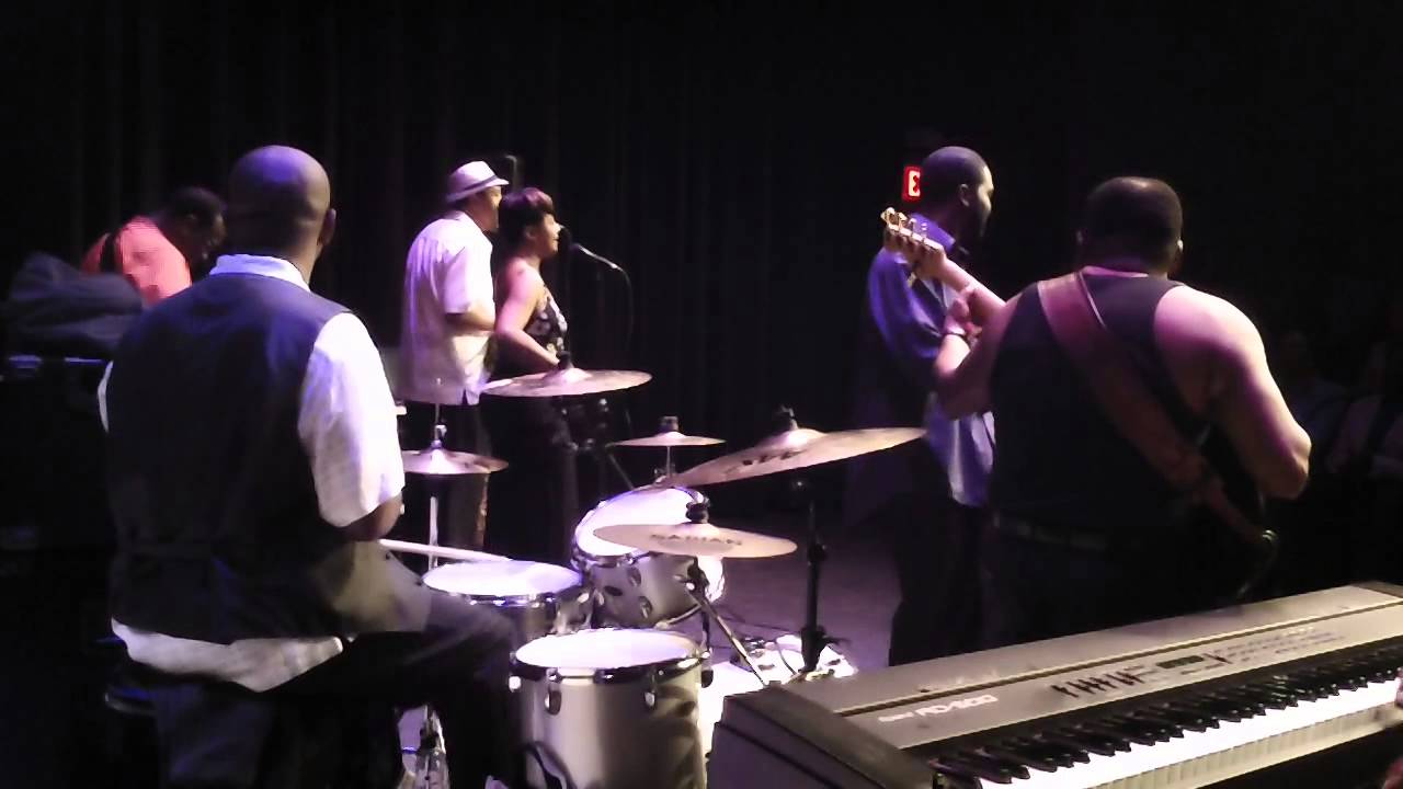 dAve cHipman blues end & heartbreak hotel 8 3 15 LIVE - YouTube