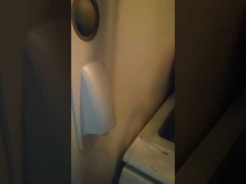 DRINKING WATER AT 3 AM (GONE WRONG) (TOO SCARY) (MATURE RATING WARNING TOO SCARY) UHM IDK