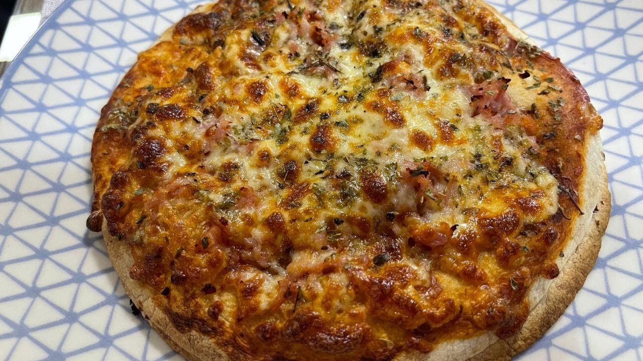 PIZZA DE RAP DEZ NO FORNO UMA DELÍCIA | da liliane - YouTube
