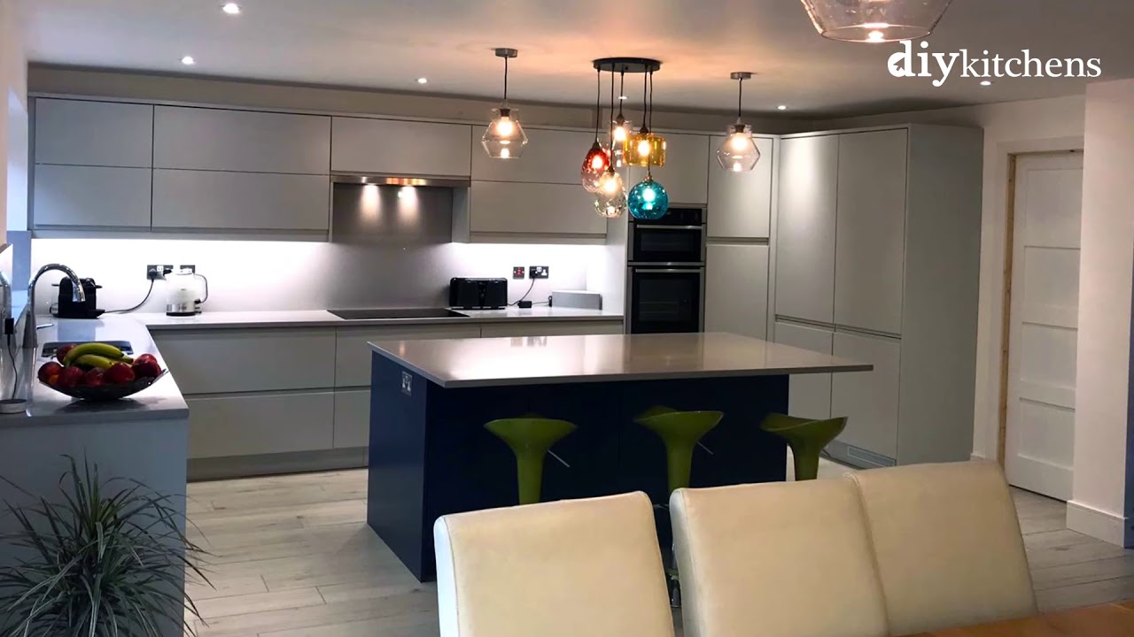 Innova Luca Matt Handleless Kitchens - 60 Second Showcase - Part 6 ...