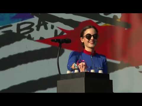 Jain - Makeba  Extrait Lollapalooza Chili 2019