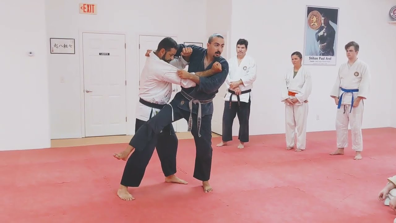Striking Defense & Establishing Kumi Kata (Clinch / Grips) in Jujutsu ...