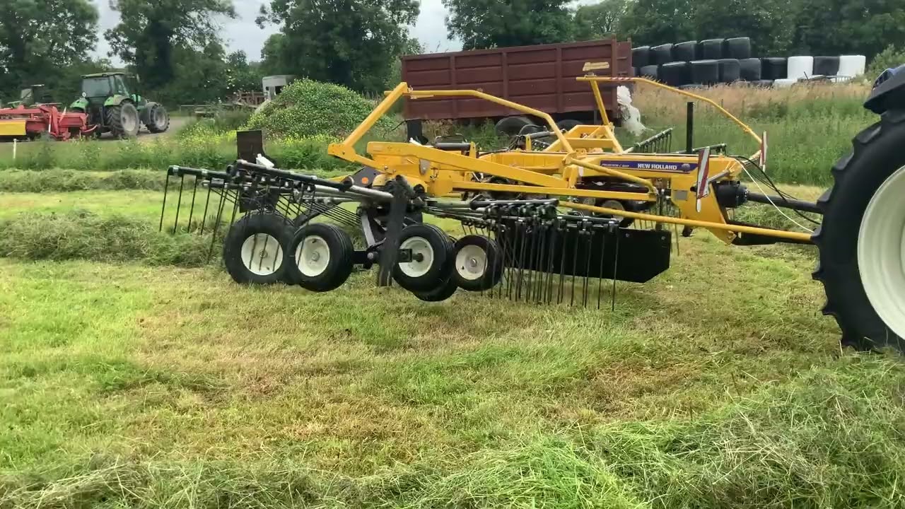 New Holland ProRotor C660 Rake - YouTube