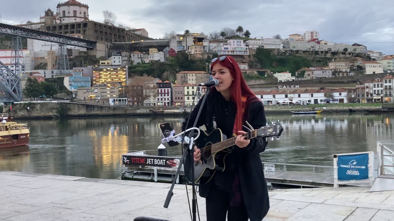 Bruna Costa - Crazy + Devia Ir (Gnarls Barkley + Wet Bed Gang) - live ...