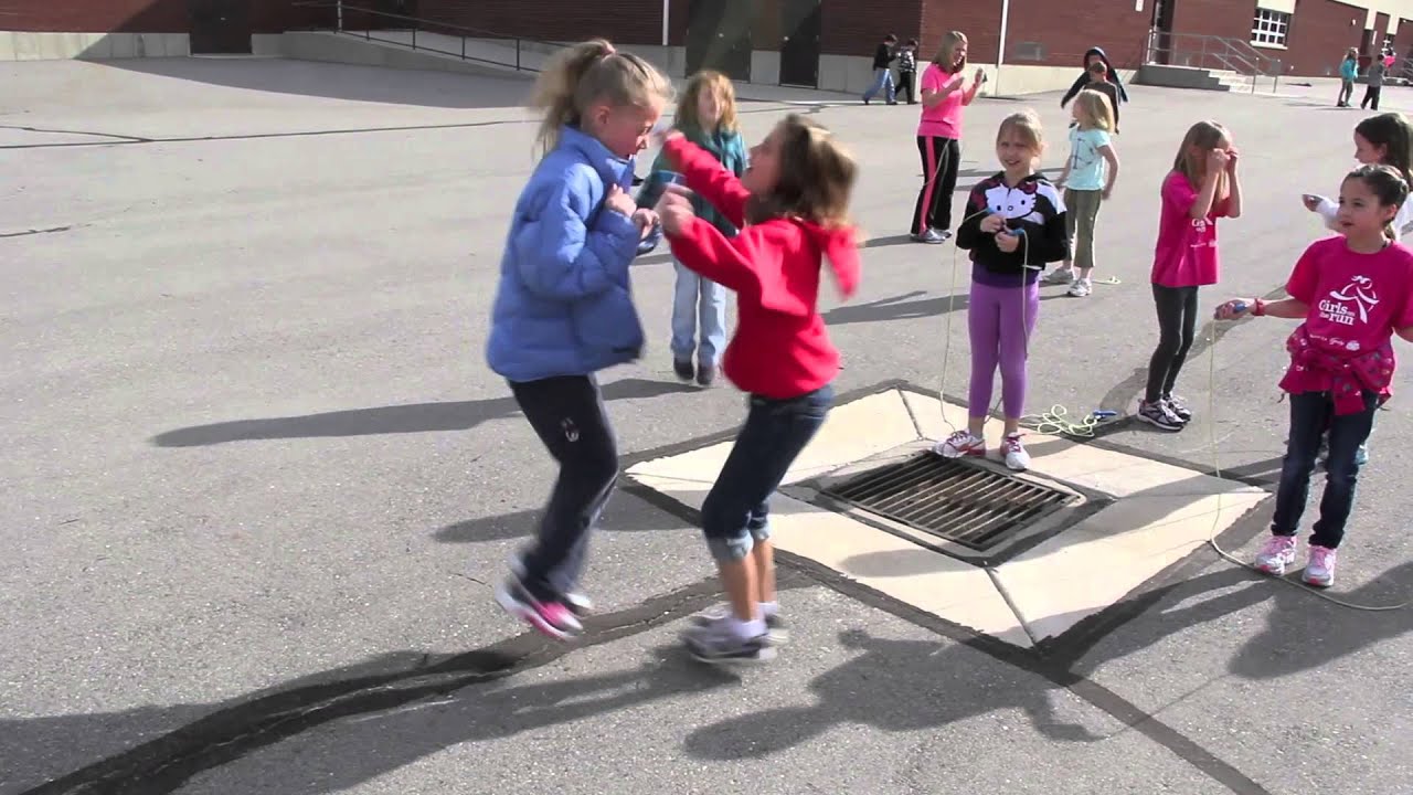 Students at Butler Elementary love to jump rope - YouTube
