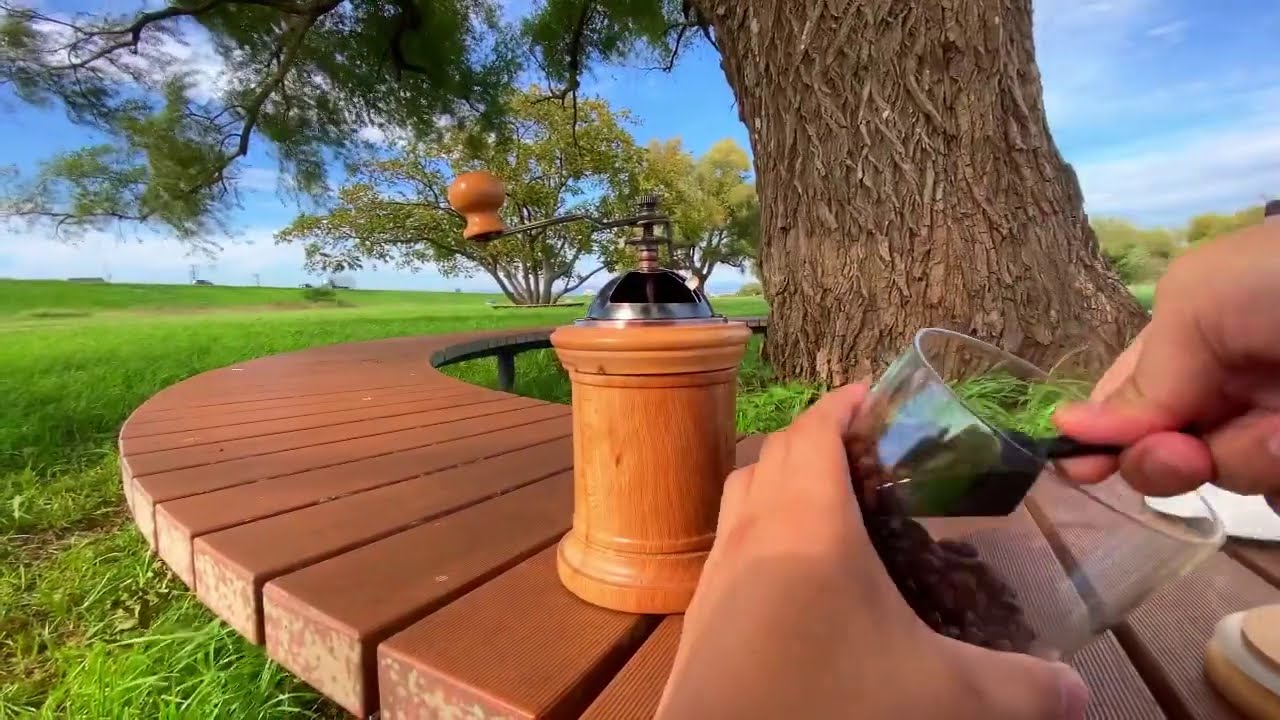 Iced coffee on a windy weather - YouTube