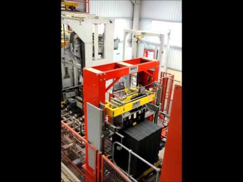 OMS 08 Vertical Strapping Machine equipped with a sword - YouTube