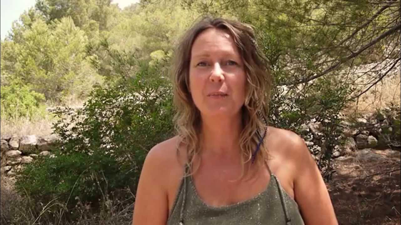 Innocent Intimacy - Sandra Pijl - YouTube