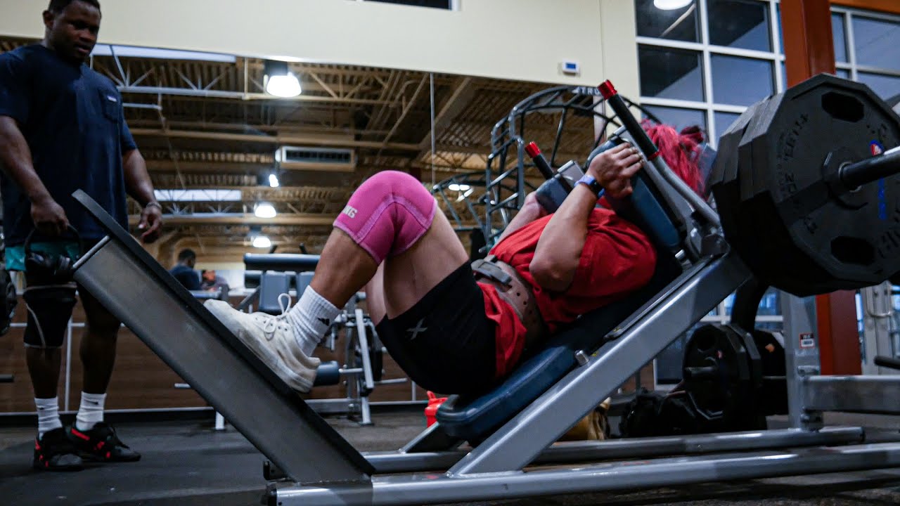 THICCC LEGS Day w/ National Pro Qualified Aspiring IFBB Pro - YouTube