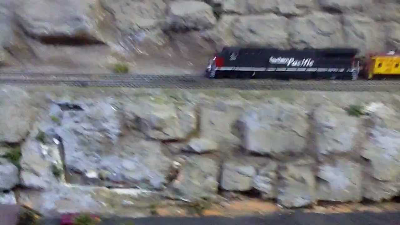 SP AC6000CW Leads A Short MOW Train - YouTube