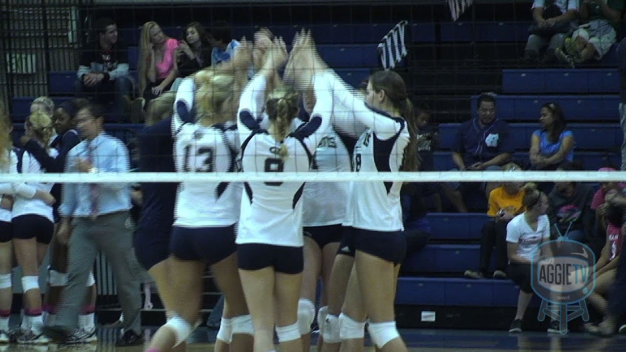 UC Davis Women's Volleyball vs Hawaii - YouTube