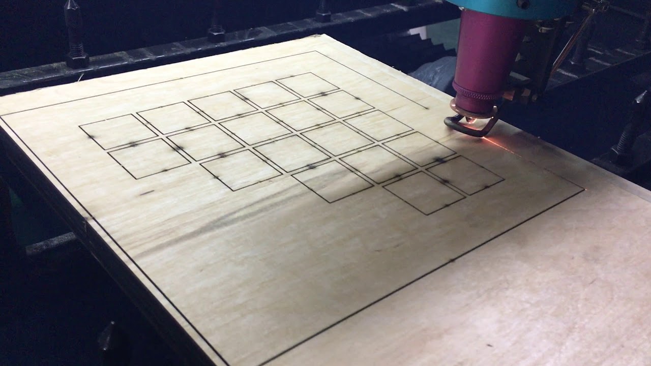 1500W Flat Die Board CO2 Laser Cutting Machine - YouTube