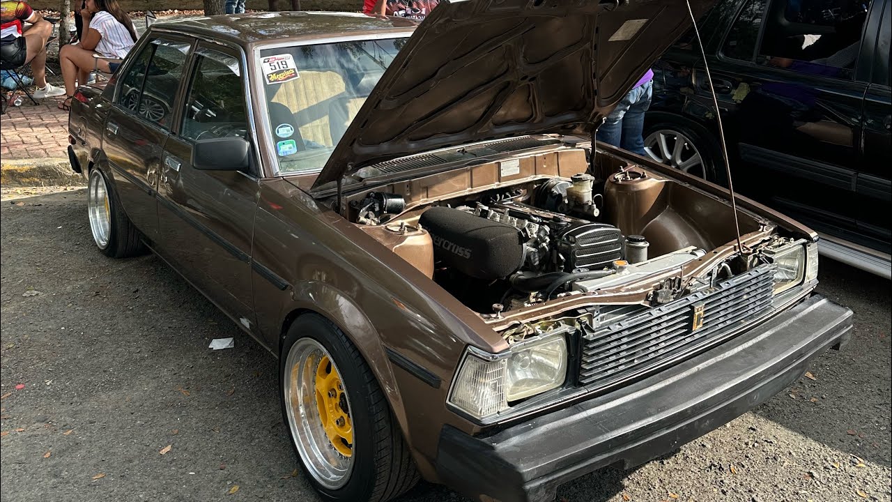 TOYOTA KE70 DX 1.8 TE72 ' 4AGE20V ' DRIFT,BURNOUT 💨🔥 - YouTube