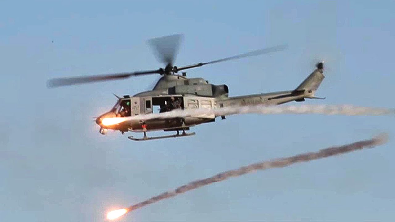 USMC Helicopters vs Desert Town - Offensive Air Support Exercise - YouTube