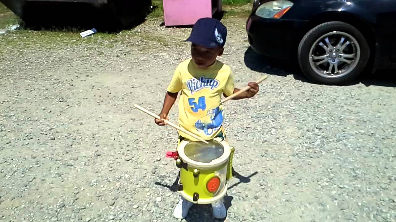 Braylon Wilson loves the "Cold Steel", baby - YouTube