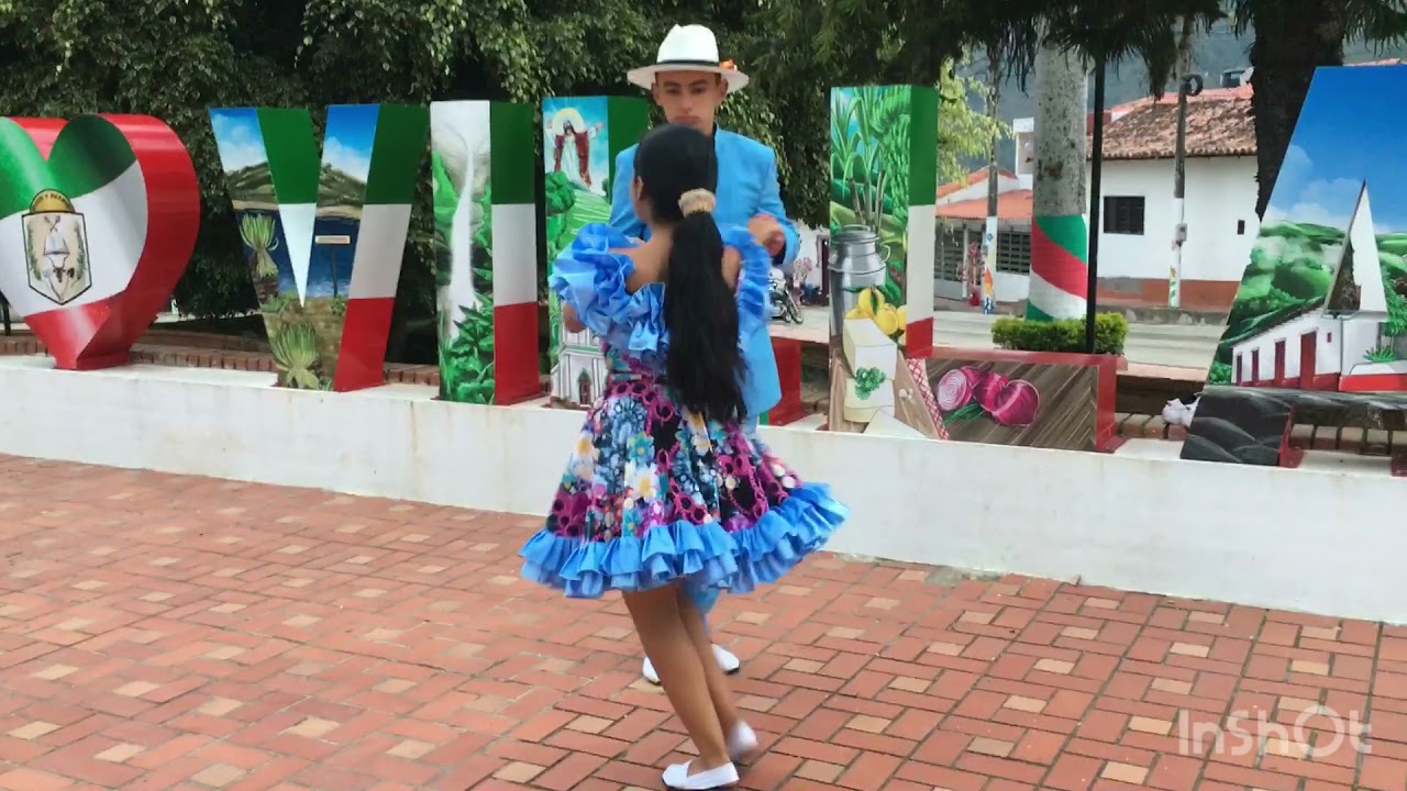 Danza el pájaro bochinchero, (Joropo) - YouTube