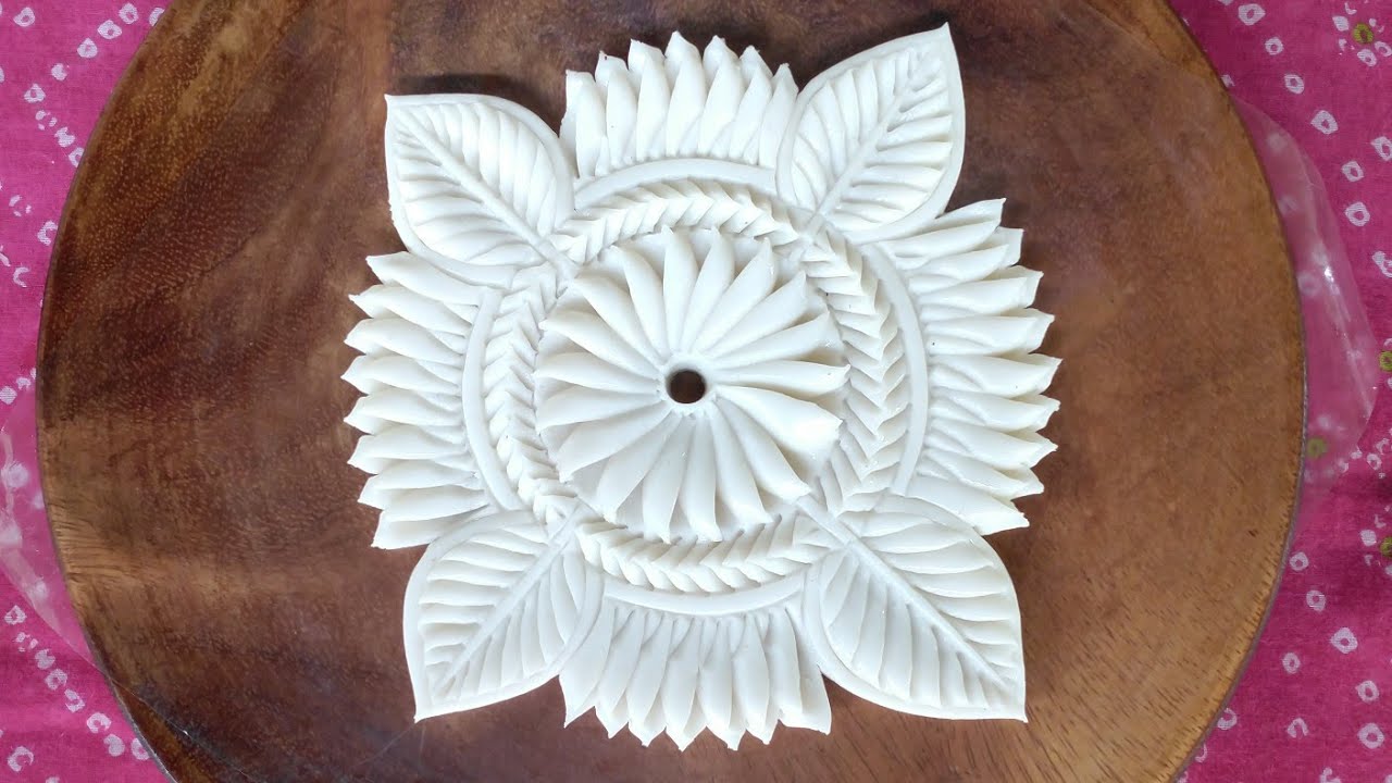 নকশী পিঠার কারুকাজ // Nokshi pitha design //Momtaz's hand work - YouTube