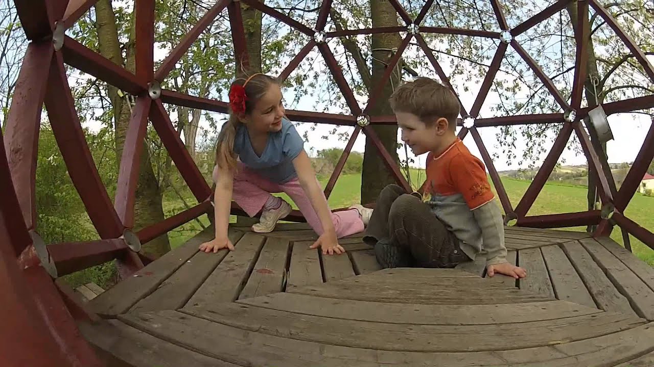 Geodesic Dome and treehouse - YouTube