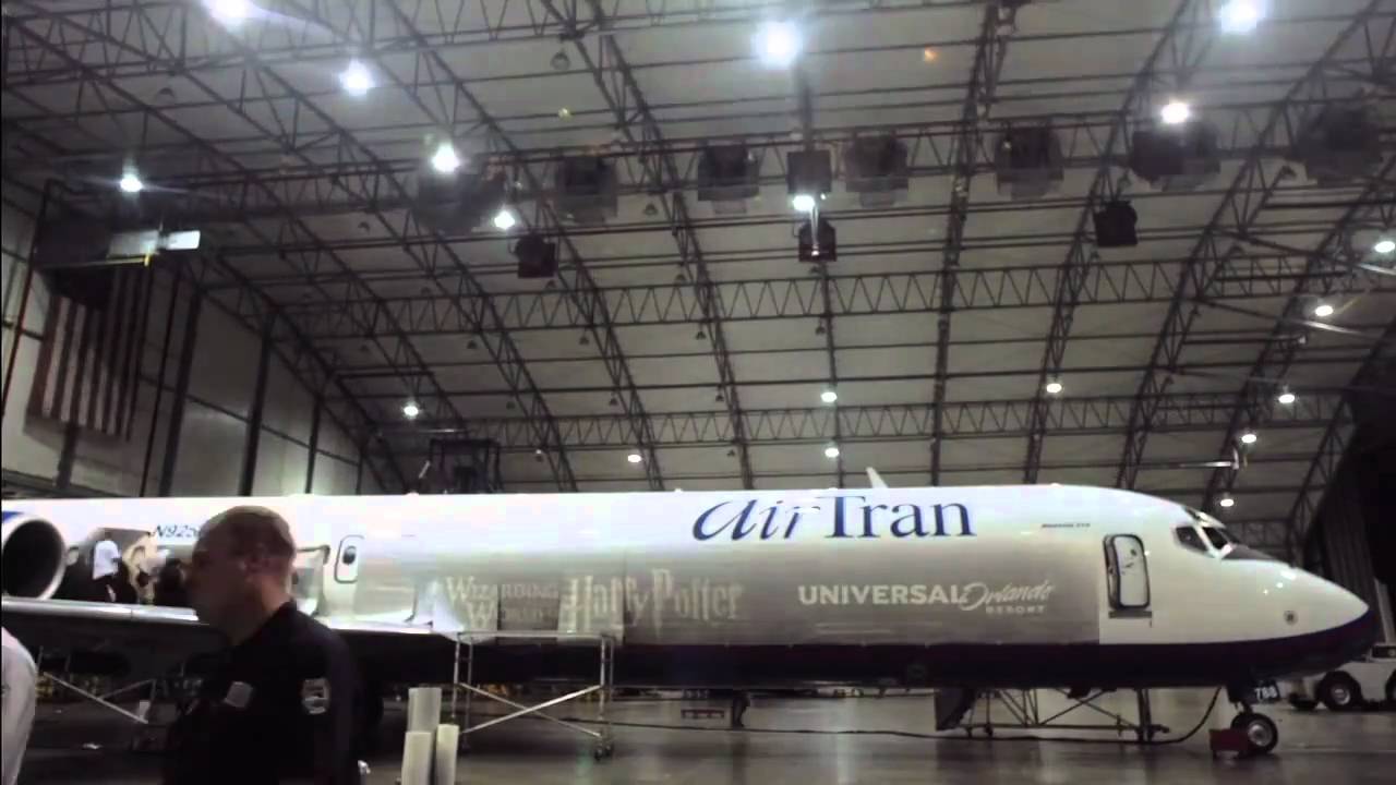 Harry Potter Aircraft Wrap - YouTube