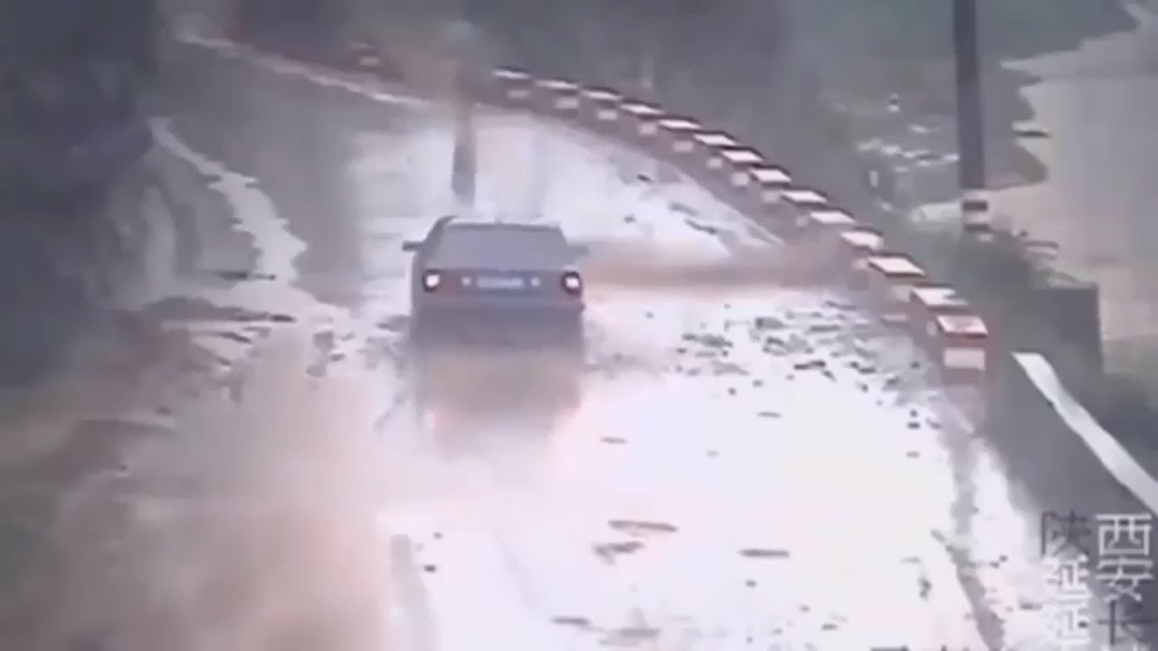 Crazy Natural Disasters Caught On Camera - YouTube