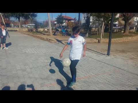 Spor ile Fiziki Ativiteyi Yaşatma, Yayma ve Gelişmeyi Gözlemleme Projesi Top Saydırma