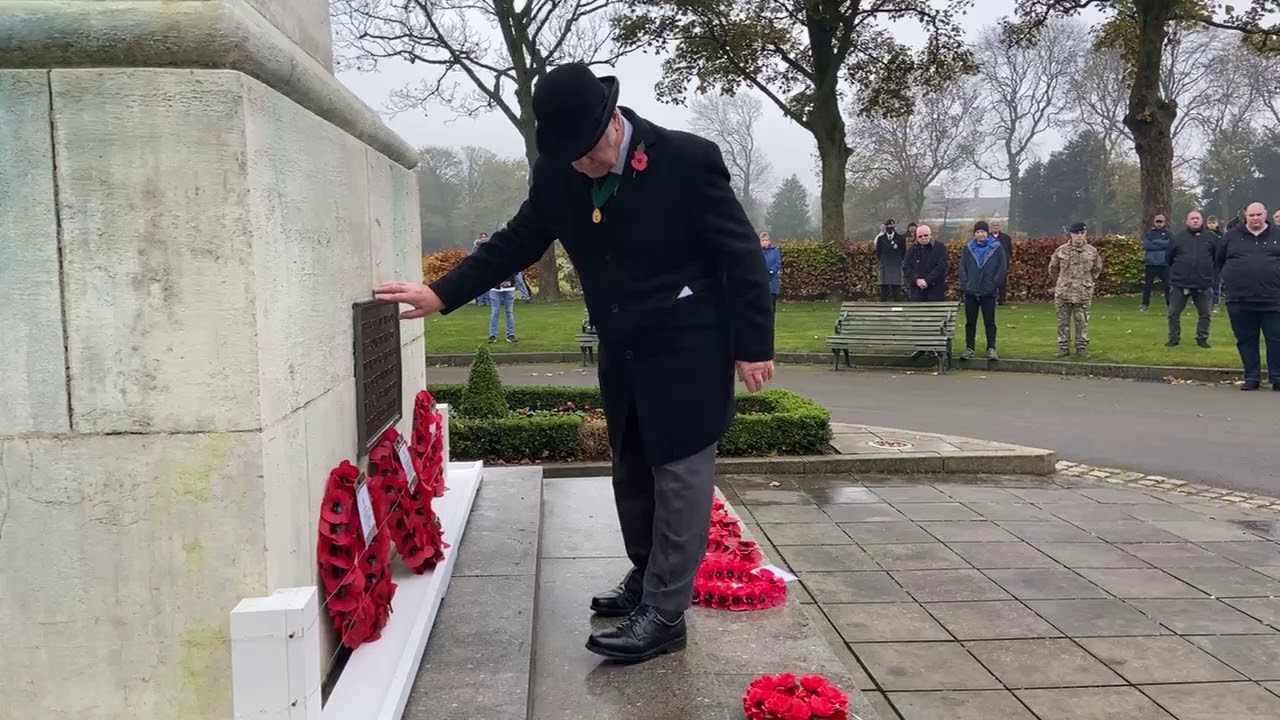 The Mayor of Sandwell remembers, November 2020 - YouTube