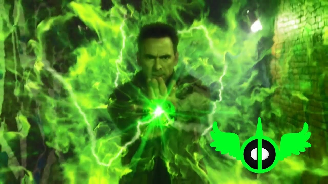 Princess Deadpool Reacts (Ryu vs Green Ranger) - YouTube