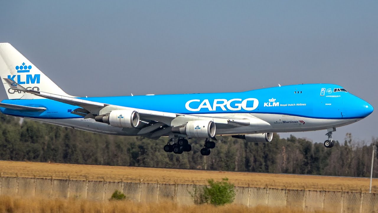 17 BIG PLANE LANDING at Johannesburg OR Tambo International AirPort ...