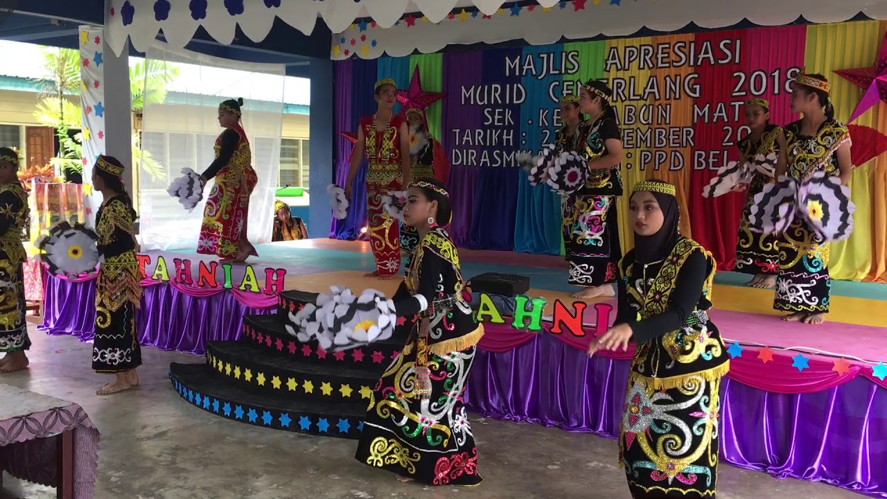 PERSEMBAHAN DATUN JULUD SK ABUN MATU, BELAGA - YouTube