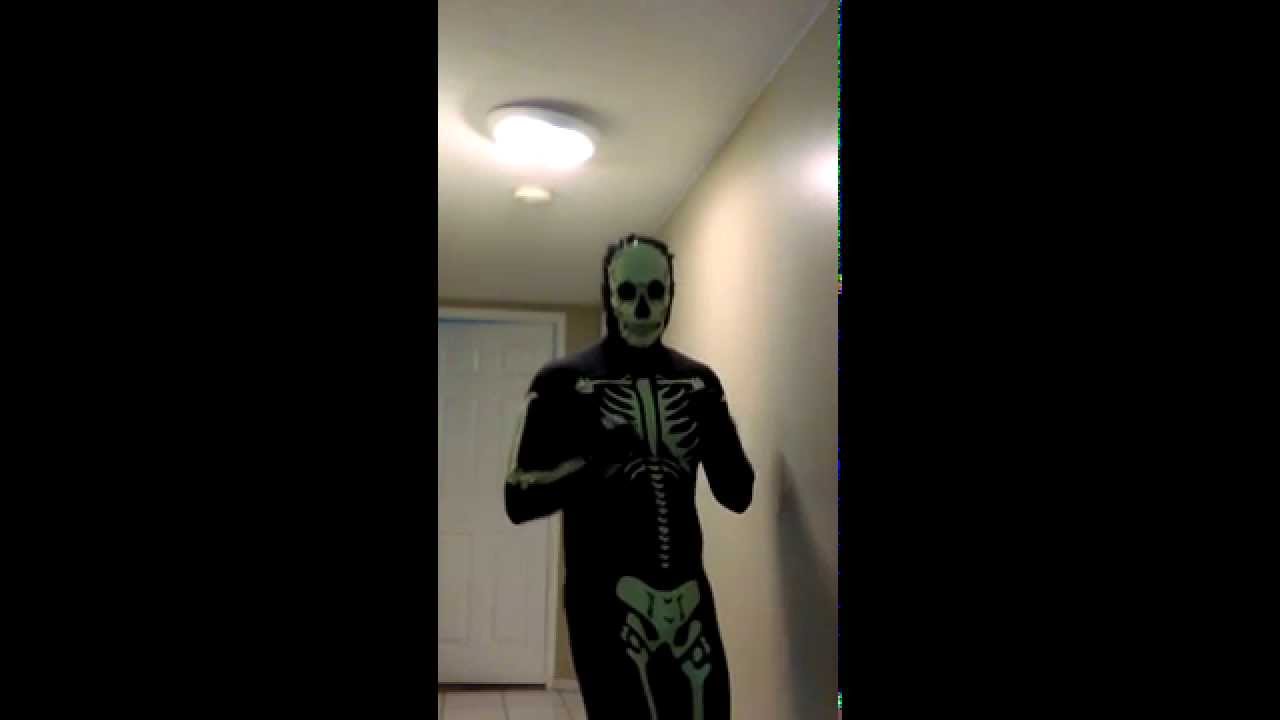Skeleton costume morph suit - YouTube
