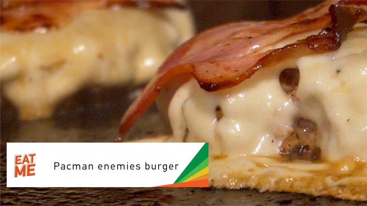 EAT ME: Τρώμε το Pacman enemies burger στο Burger Park! - YouTube