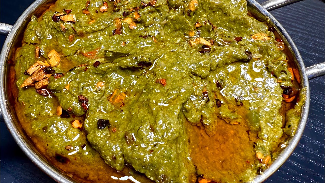 सर्दियों में बनाये लहसुनी सरसों का साग जिसका स्वाद है एकदम शानदार ...