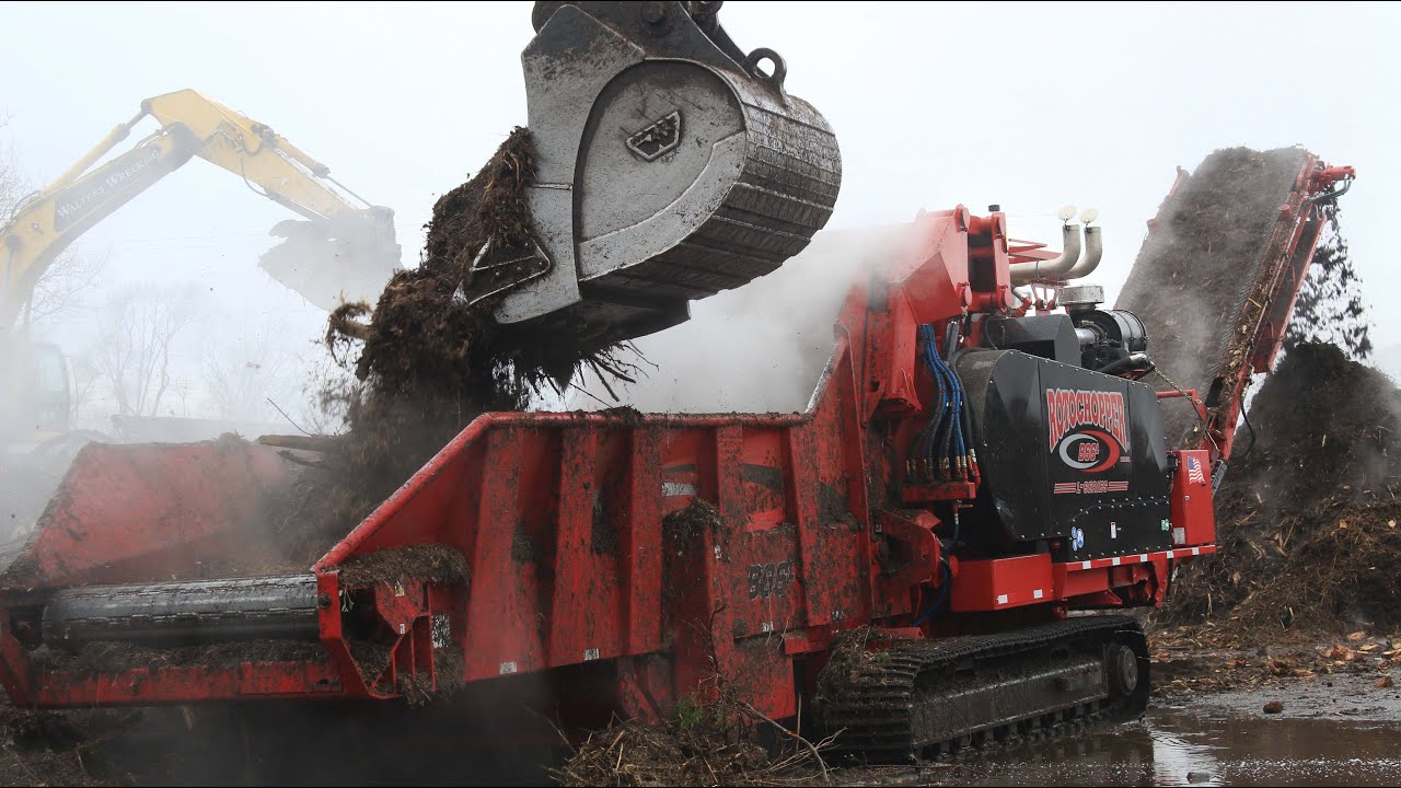 Rotochopper B-66 L-Series: Grinding Green Waste - YouTube