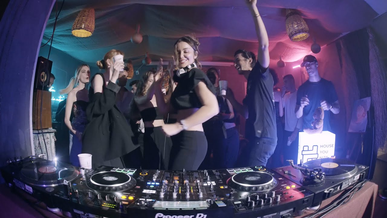 Dr Saba Live DJ SET at Houseyounite Istanbul - YouTube