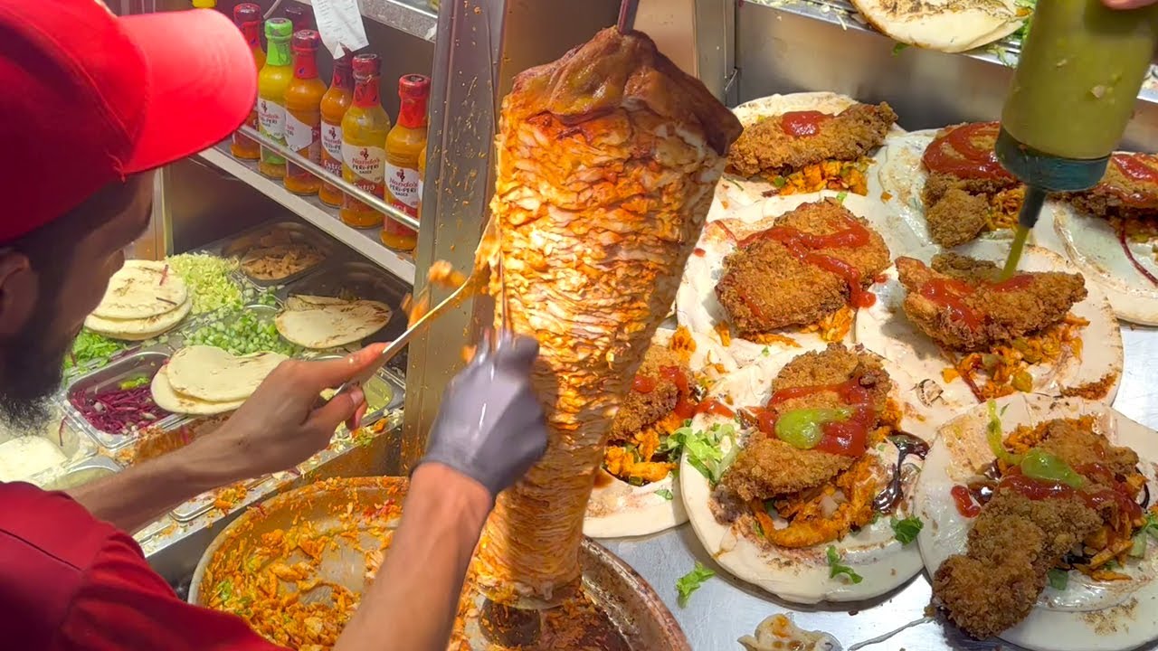 Best Chicken Shawarma in Karachi | Roadside Shawarma Making | Most ...