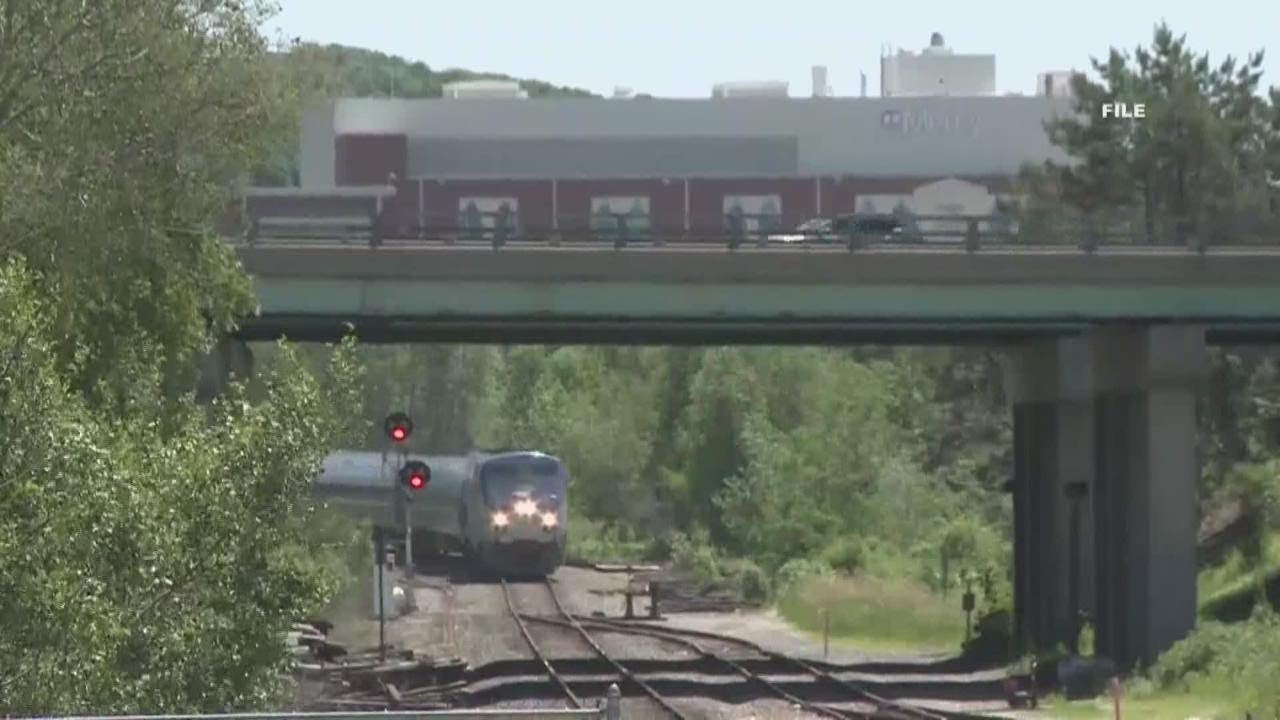Expanding rail service in Maine - YouTube