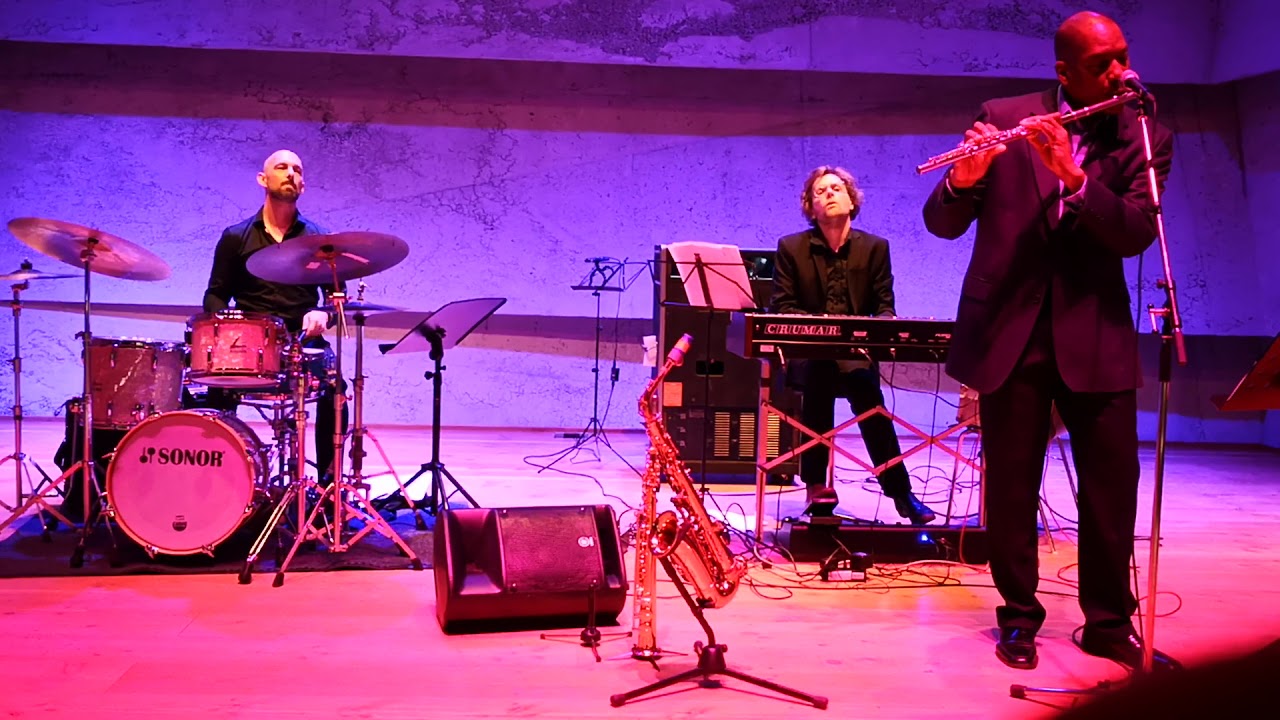 Eric Person Trio live @ Konzerthaus Blaibach April 2018 - YouTube